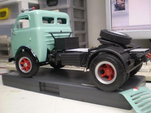 Oficina Aberta - Miniatura de FNM D 11.000 Personalizada