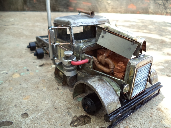 Peterbilt from Duel movie - Forum - Historic Commercial Vehicle Club of ...